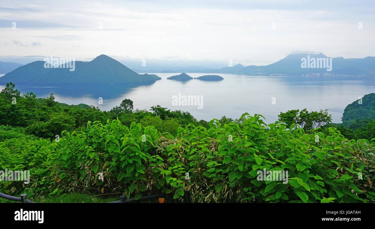 Toya ko lake hi-res stock photography and images - Alamy