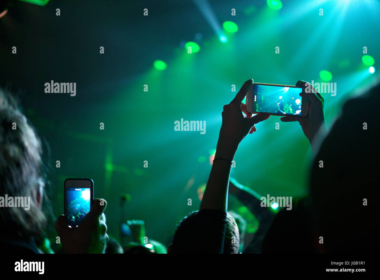 Rock concert crowd stage hi-res stock photography and images - Alamy
