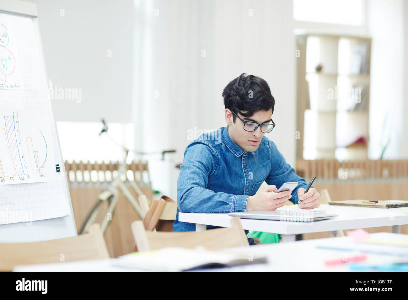 Class leader hi-res stock photography and images - Alamy