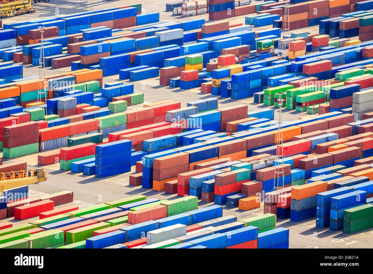 Colorful shipping containers hi-res stock photography and images - Alamy