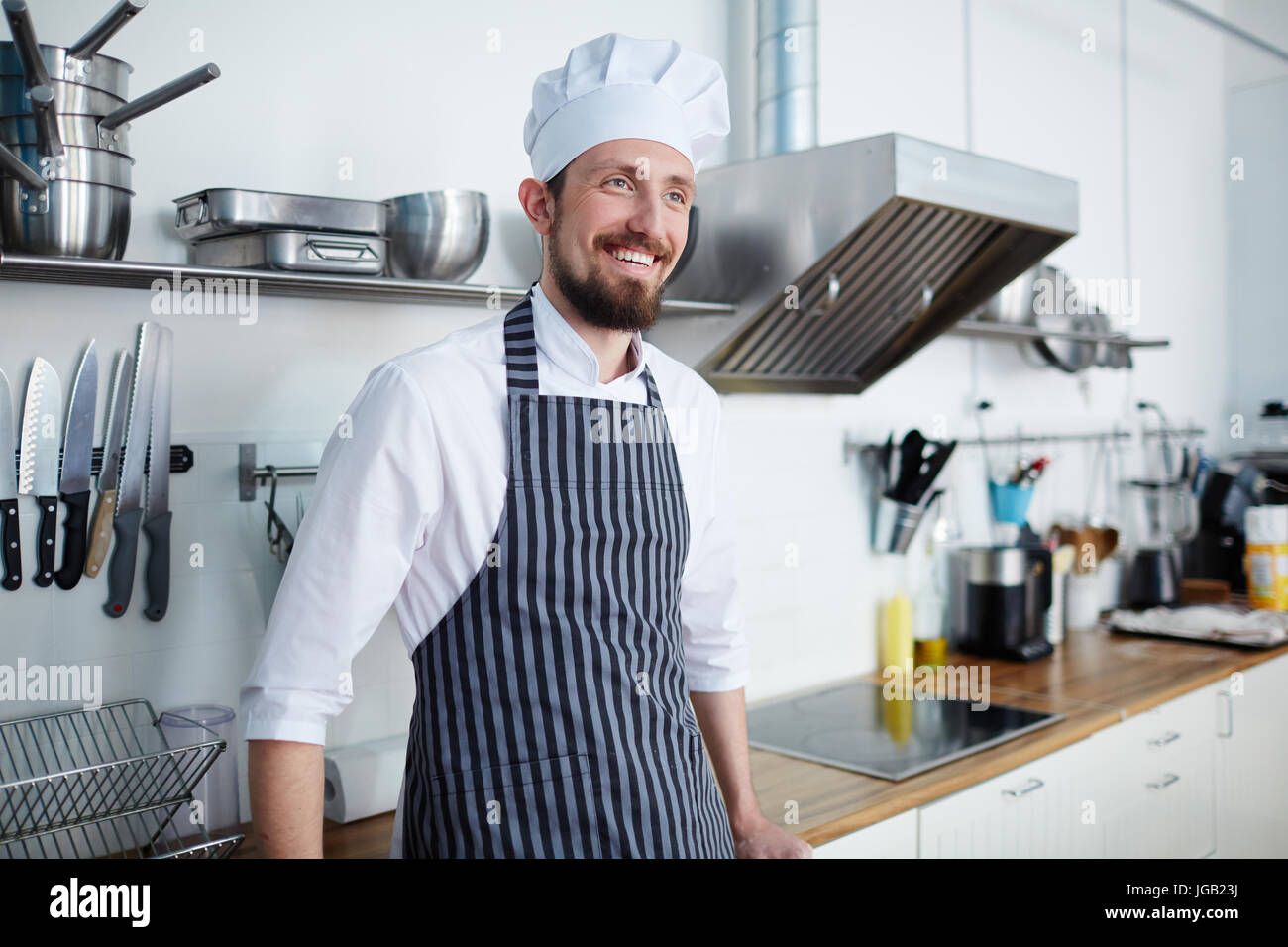 Chef in the kitchen Stock Photo - Alamy
