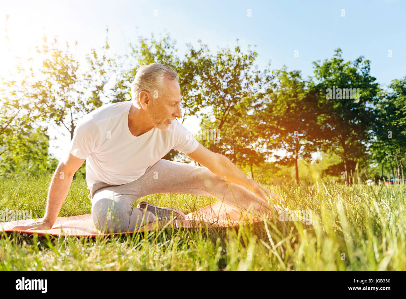 Elderly doing sport hi-res stock photography and images - Alamy
