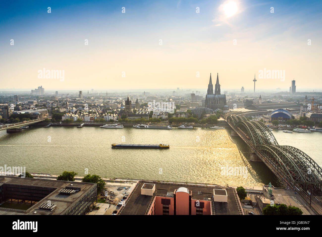 Koln bridge hi-res stock photography and images - Alamy