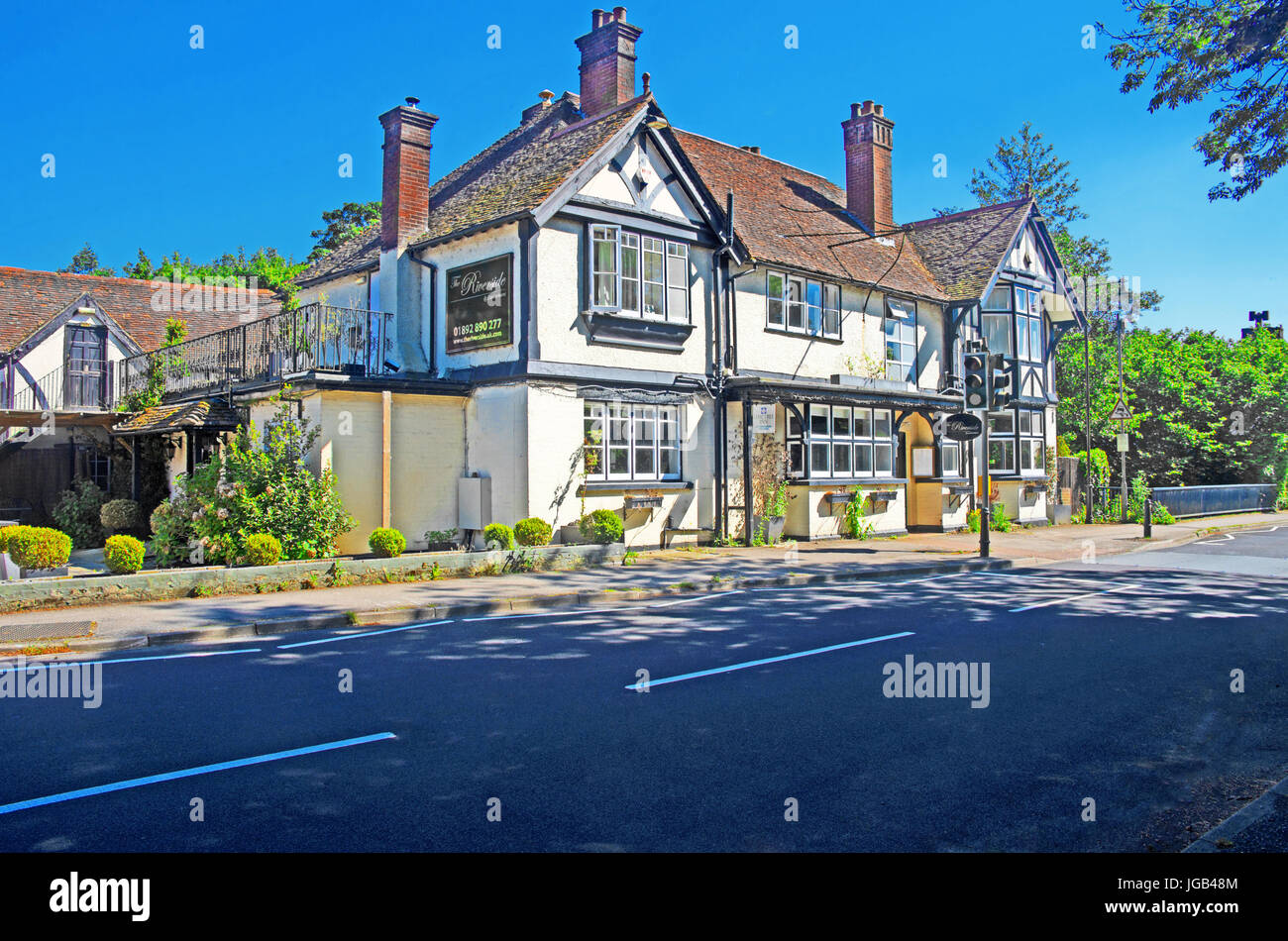 Lamberhurst Kent England Limetree Inn Stock Photo - Alamy