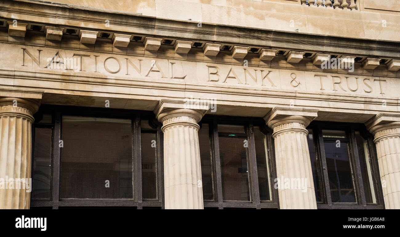Facade bank hi-res stock photography and images - Alamy