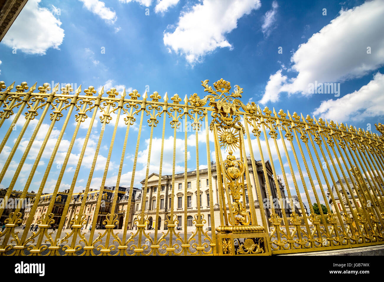 Louvre gate hi-res stock photography and images - Alamy