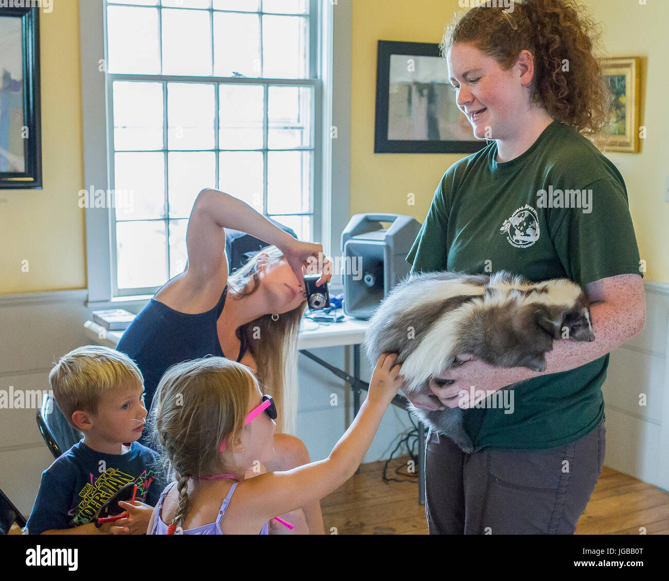 Children learning about nature and wildlife Stock Photo - Alamy