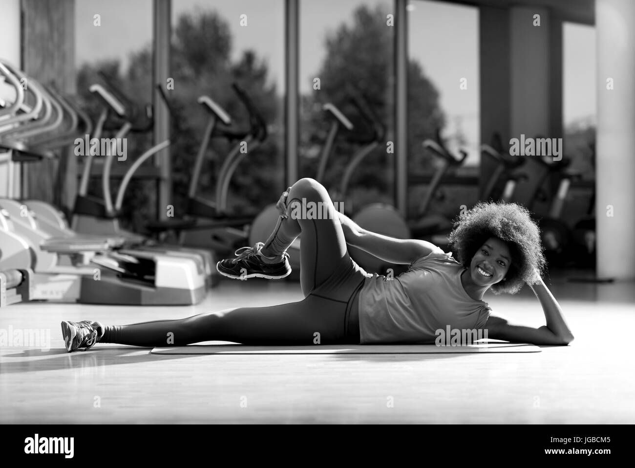 African american woman in gym Black and White Stock Photos & Images - Alamy