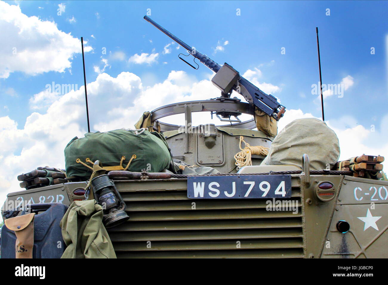 Car mounted machine gun hi-res stock photography and images - Alamy