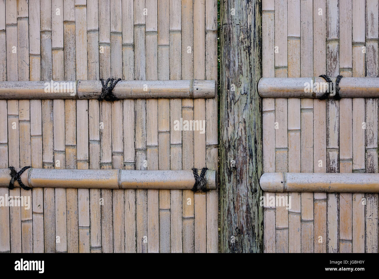 Bamboo fence ancient temple hi-res stock photography and images - Alamy