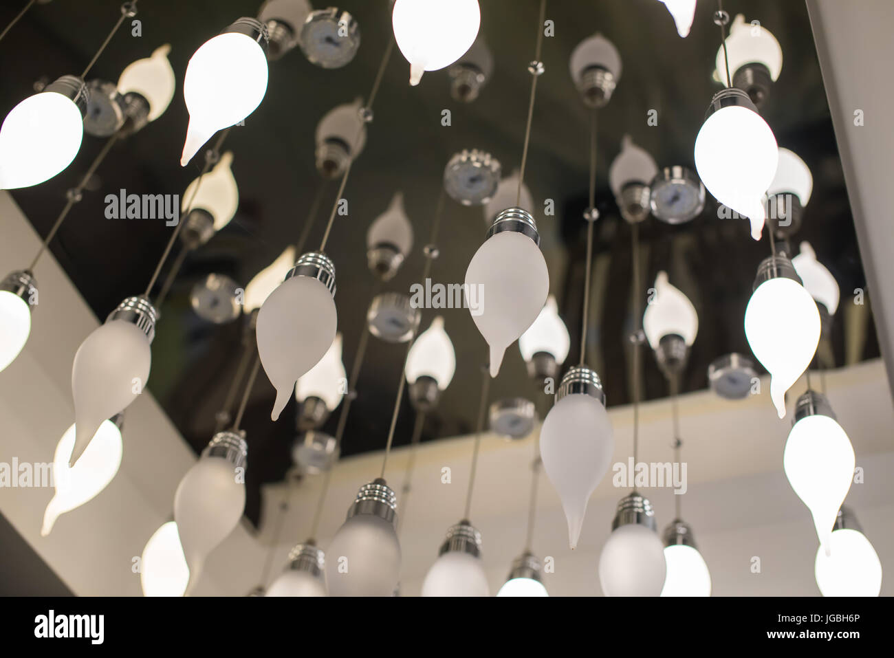 Restaurant lighting fixtures hi-res stock photography and images - Alamy