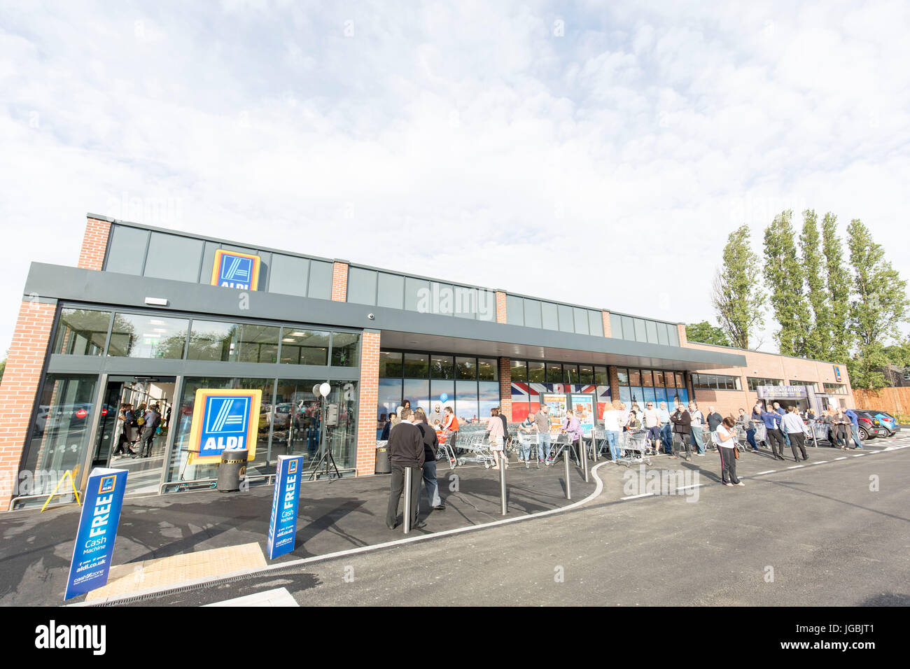 Exterior picture hi-res stock photography and images - Alamy