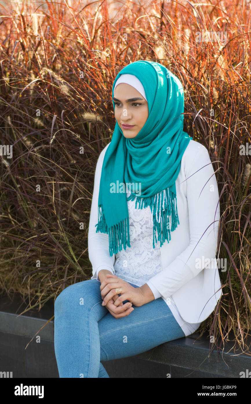 Lebanese Women In Hijab