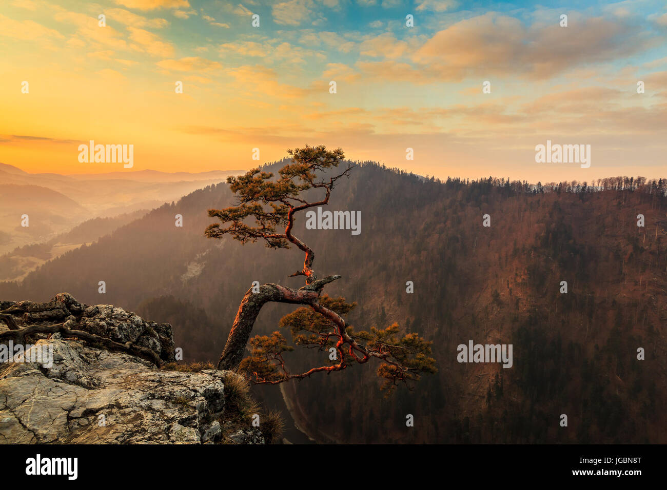 Fragile mountains hi-res stock photography and images - Alamy