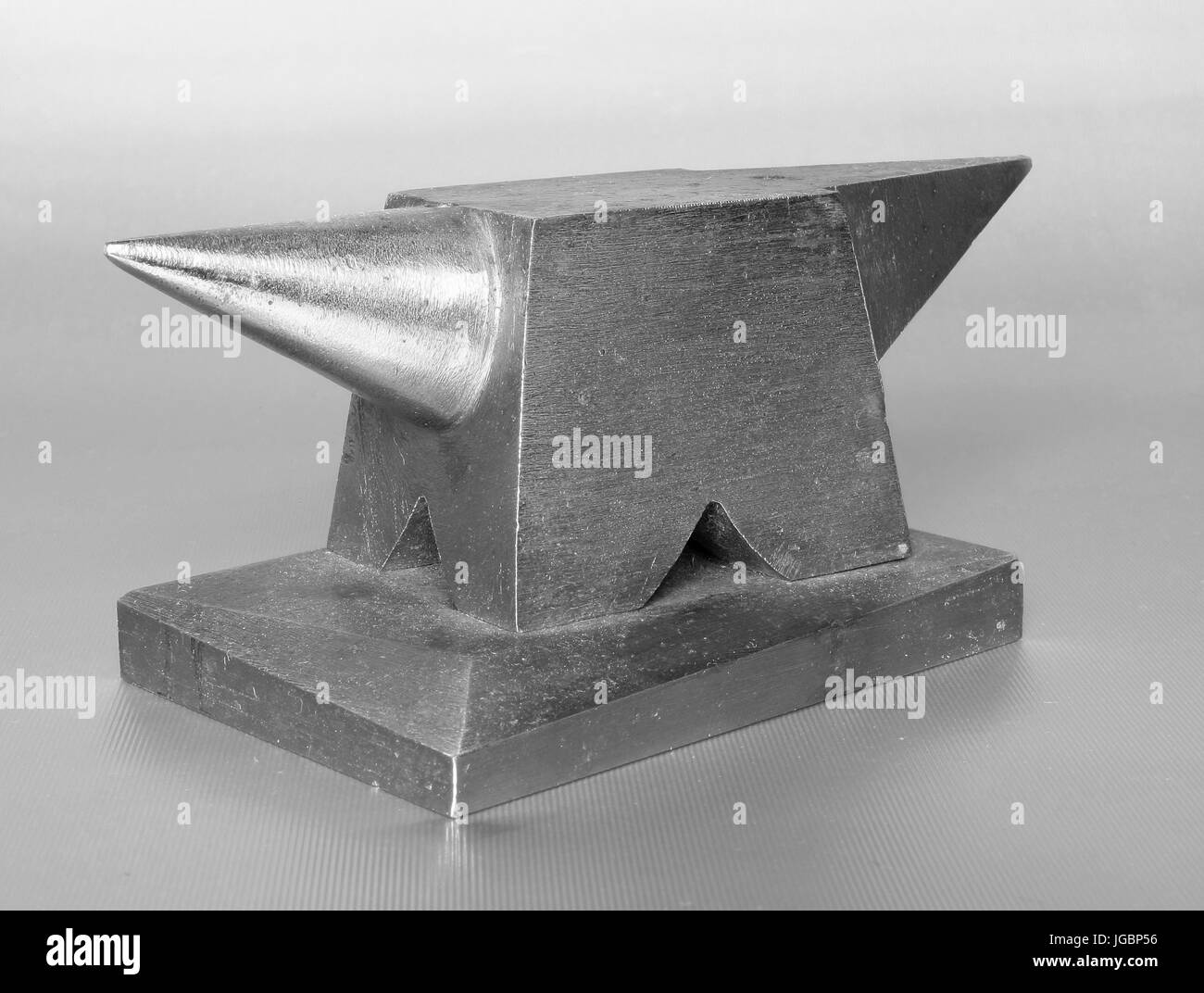 Black white anvil pattern hi-res stock photography and images - Alamy