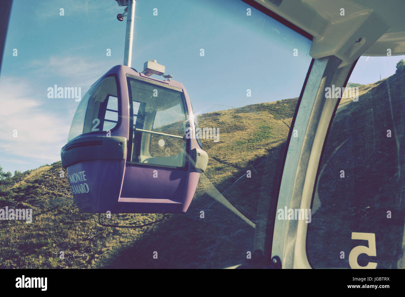 Cable car alps inside hi-res stock photography and images - Alamy