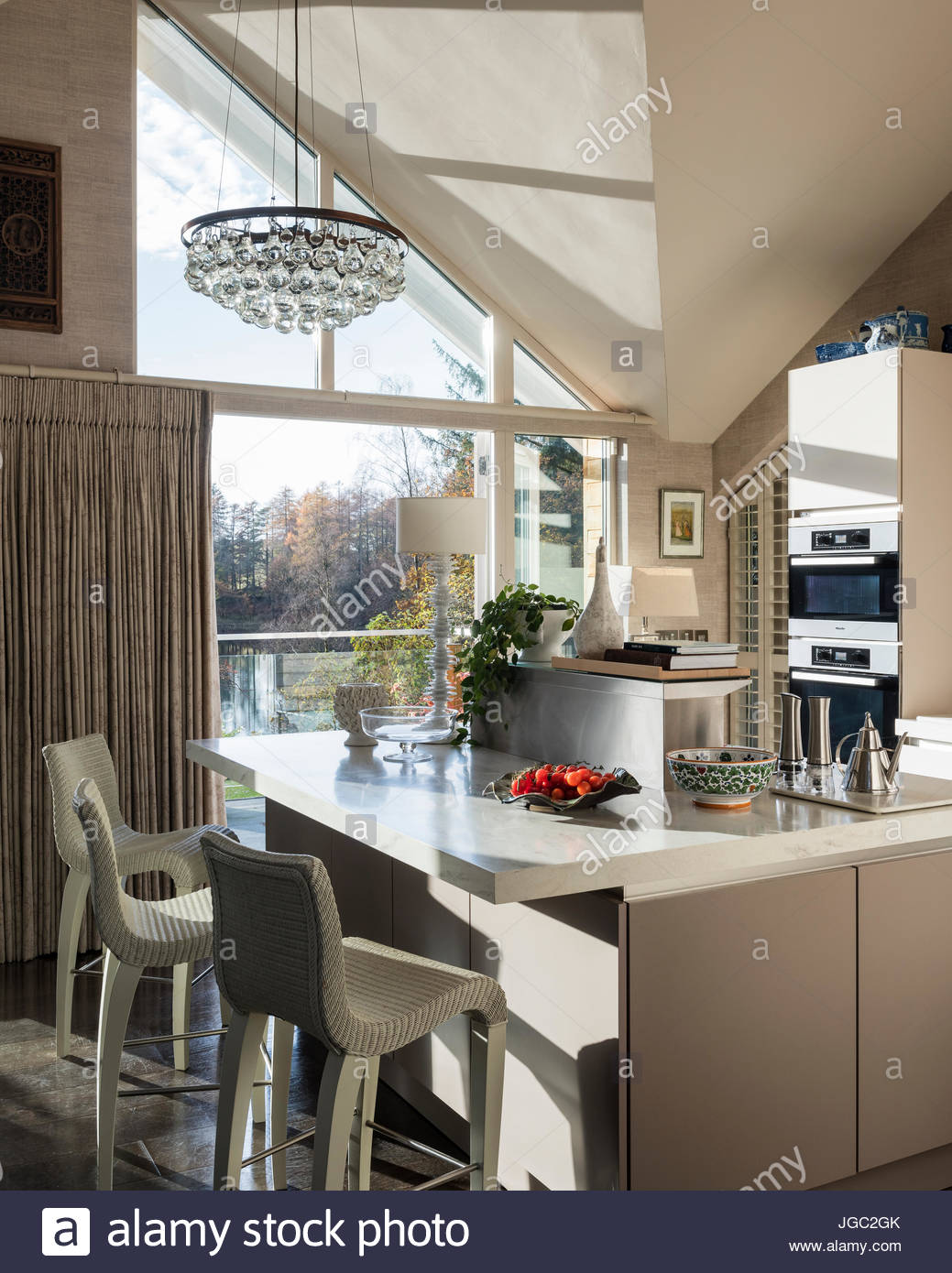 Architecture Ceiling English Stock Photos & Architecture Ceiling ...