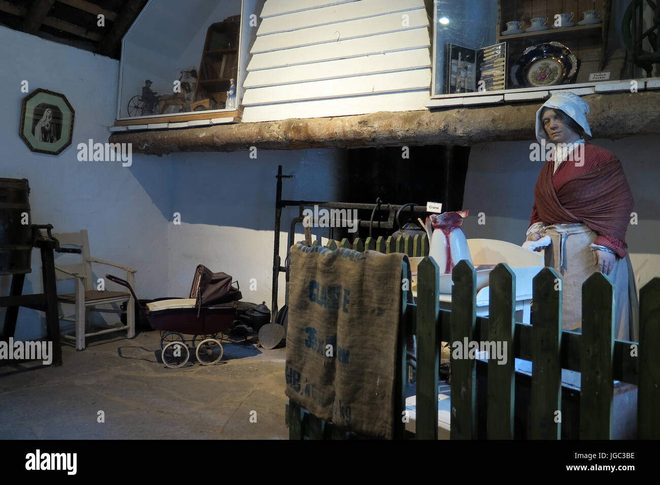 Kerry bog village museum ireland hi-res stock photography and images ...