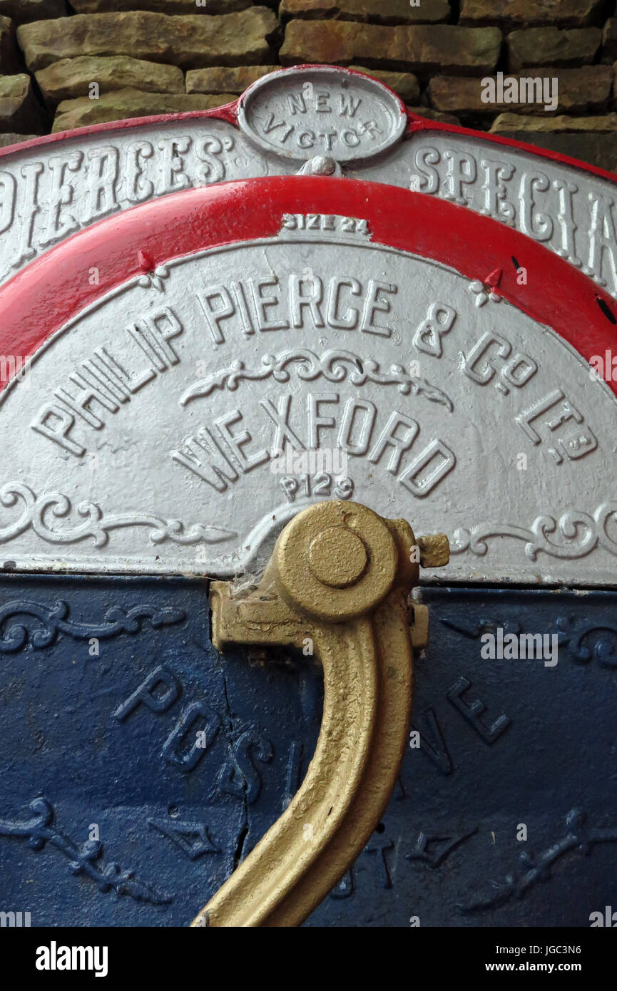 Kerry Bog Village, Republic of Ireland Stock Photo - Alamy