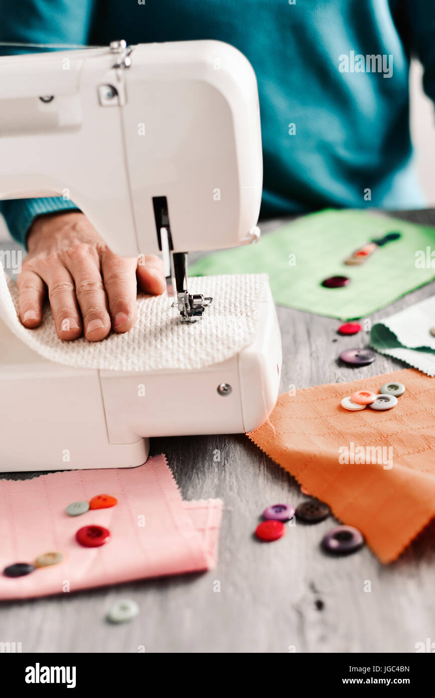 Tailoring man hi-res stock photography and images - Alamy