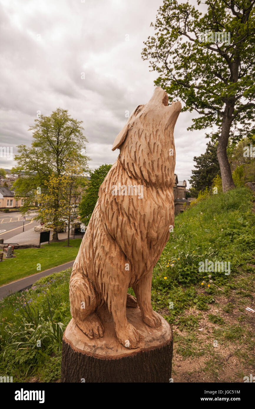 Wolf carving hi-res stock photography and images - Alamy