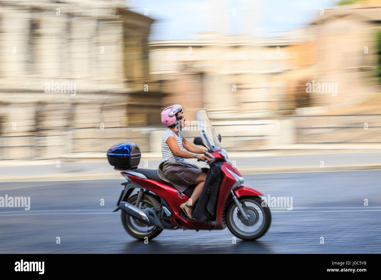 Scooter rome hi-res stock photography and images - Alamy