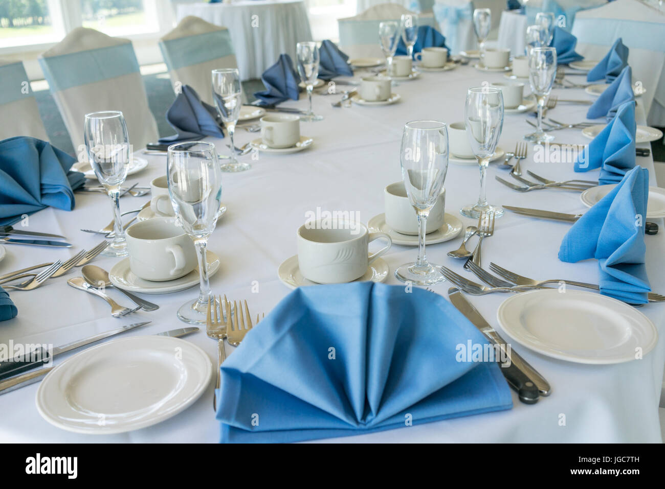 Formal wedding reception table setting Stock Photo - Alamy