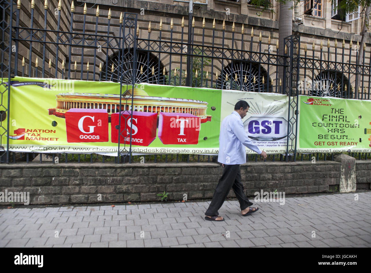 Britannia parsi food restaurant hi-res stock photography and images - Alamy