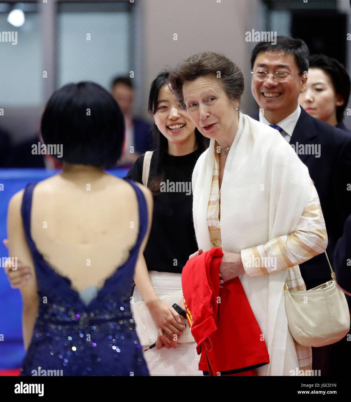 Beijing, China. 5th July, 2017. British Princess Anne talks with ...