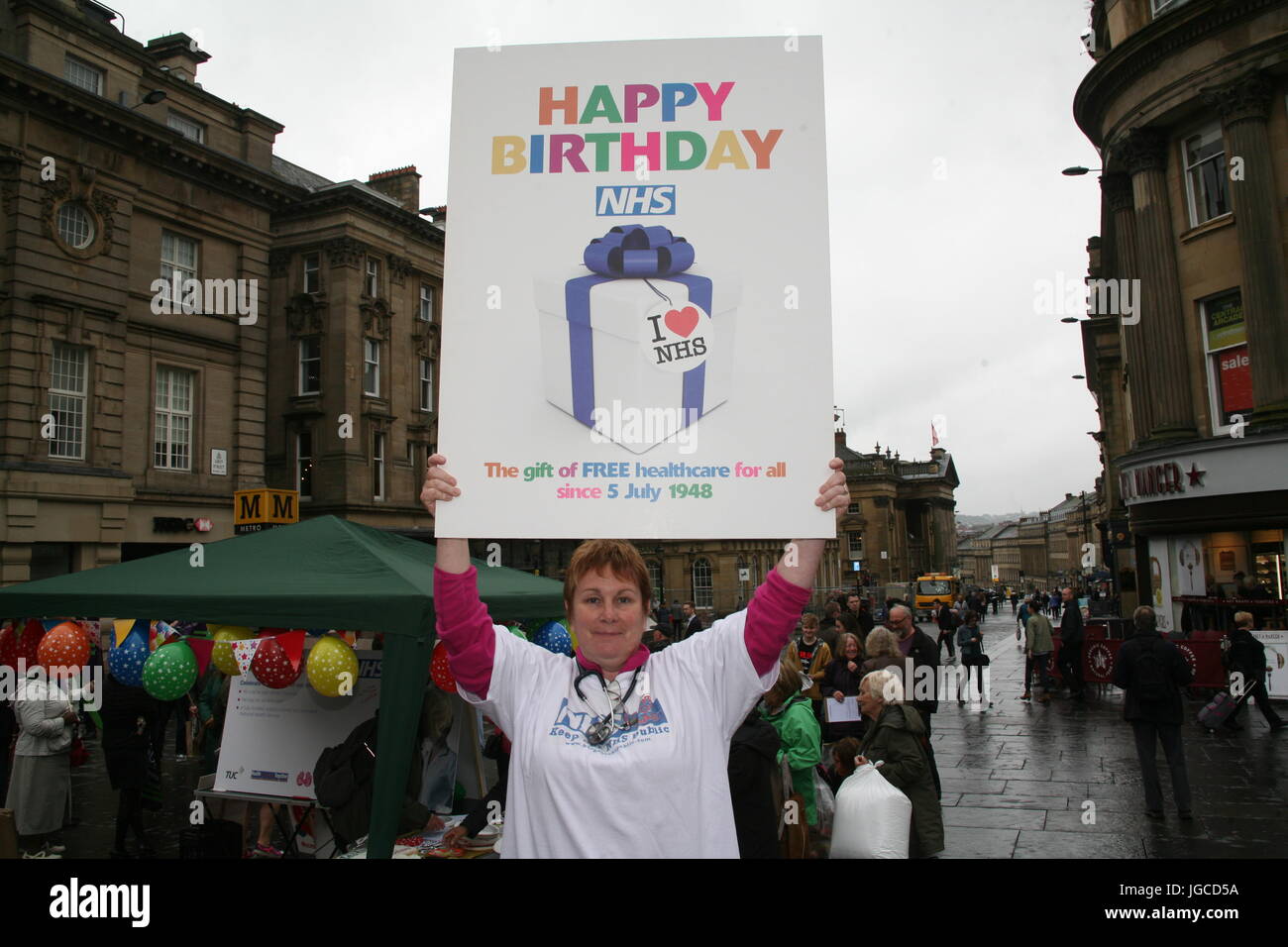 Newcastle upon Tyne, UK. 5th Jul, 2017. Happy Birthday NHS, Celebrating ...