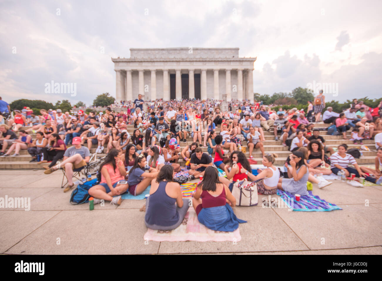 Waiting for the Fireworks Display in front of the Lincoln Memorial ...