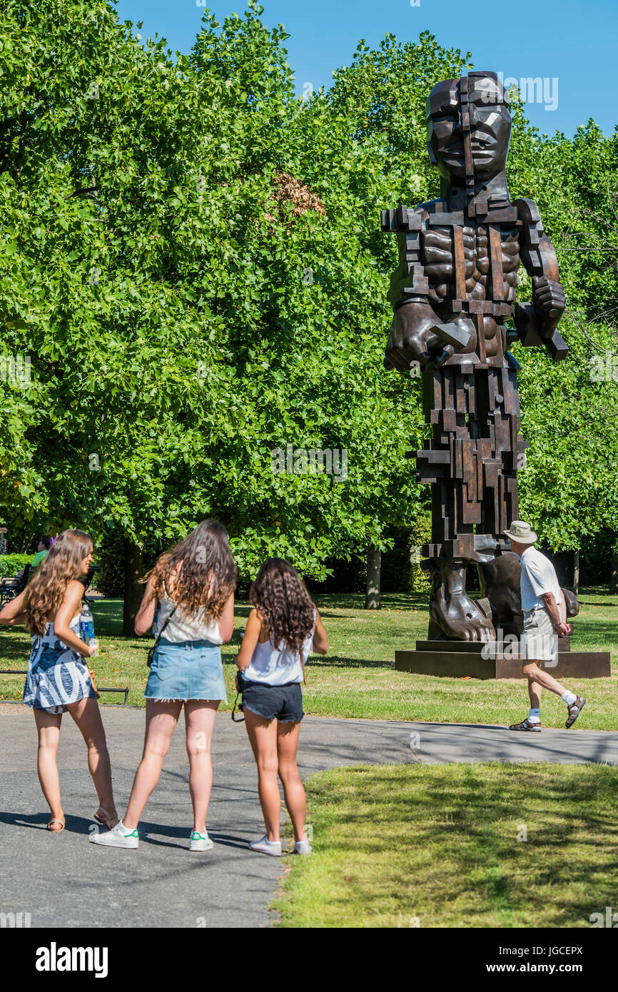 Eduardo paolozzi vulcan hi-res stock photography and images - Alamy