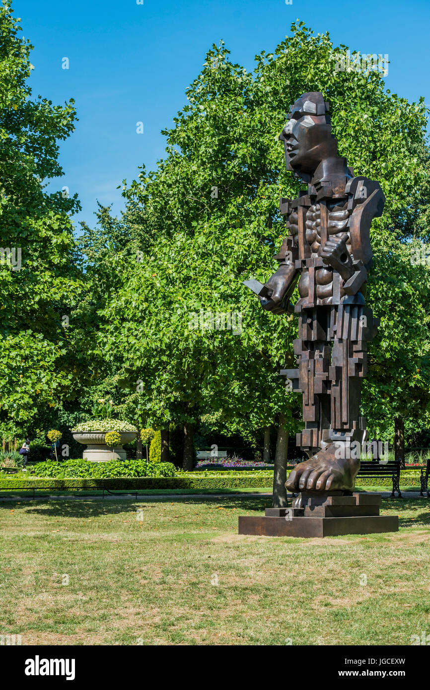 Eduardo paolozzi vulcan hi-res stock photography and images - Alamy