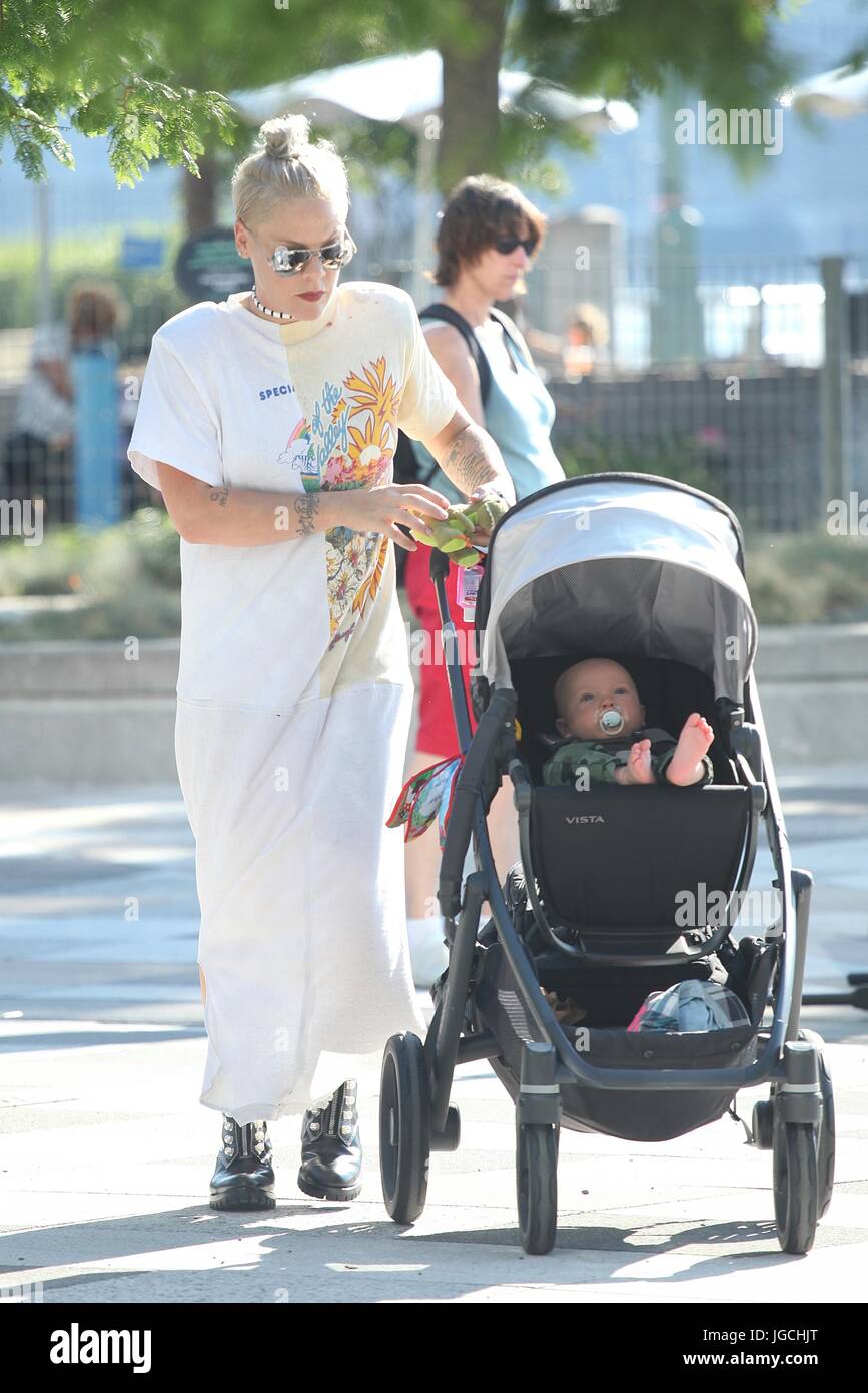 New York, NY, USA. 5th July, 2017. Pink and Jameson Moon Hart seen on ...