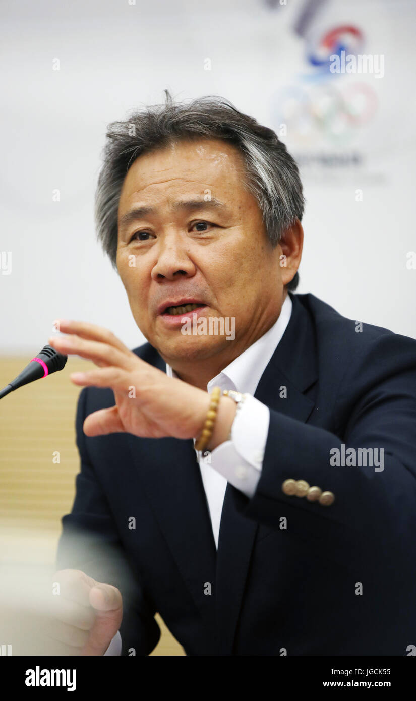 Head of top national sports body Lee Kee-heung, president of the Korea ...