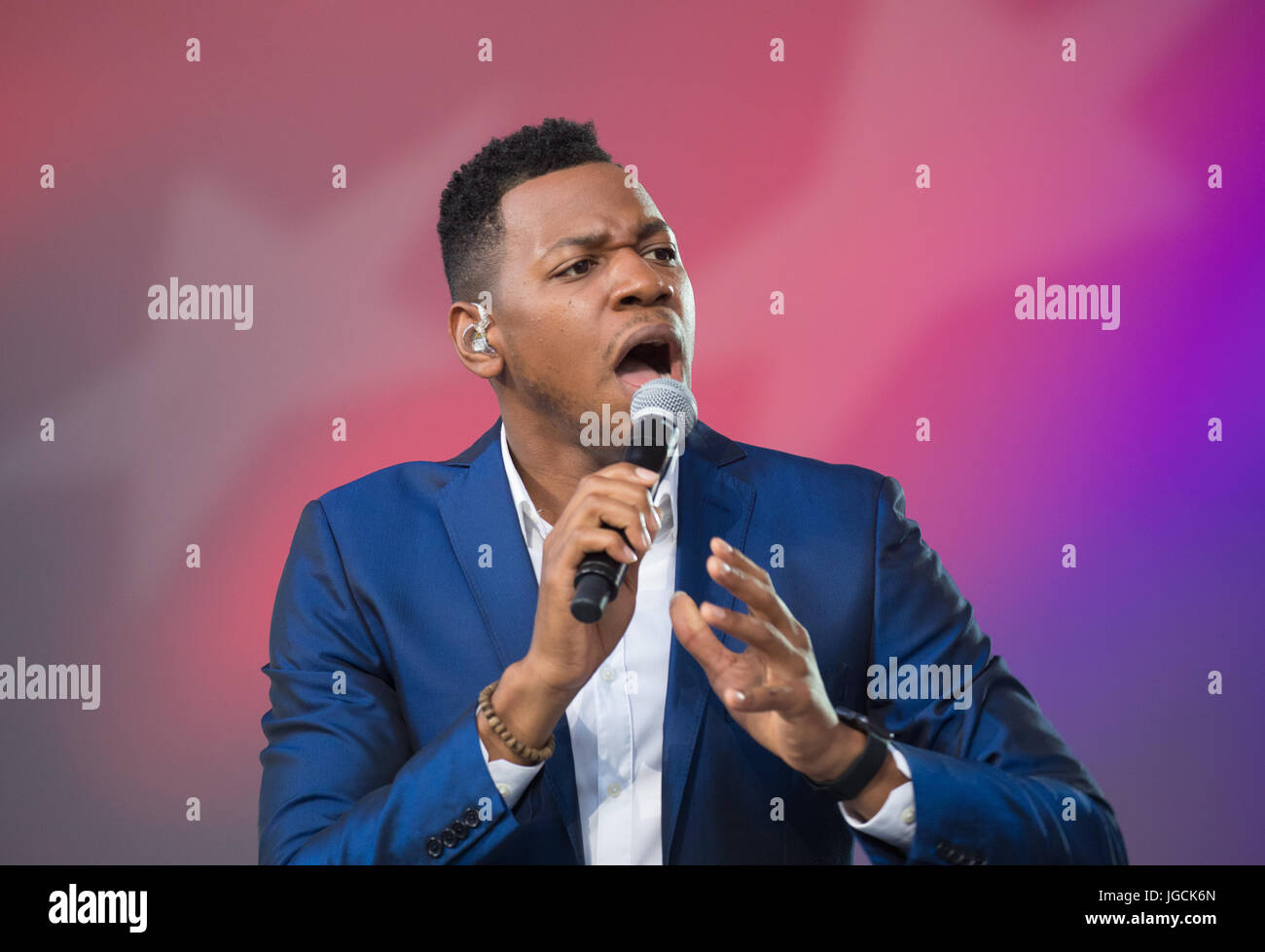 Chris Blue sings "America the Beautiful" to open the "A Capitol Fourth ...