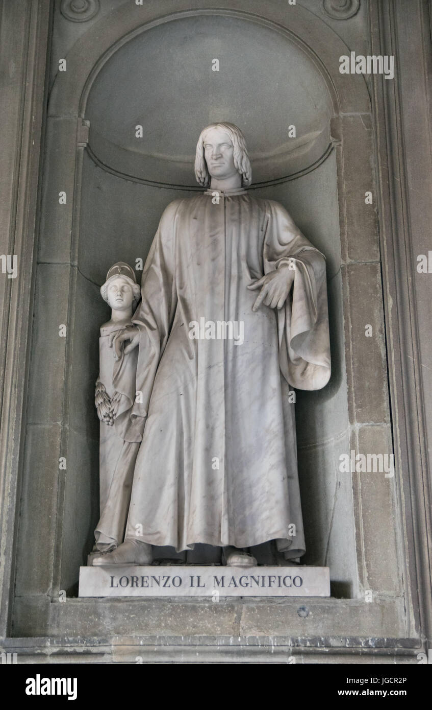 Lorenzo Medici statue at Uffizi galery in Florence, Italy Stock Photo ...