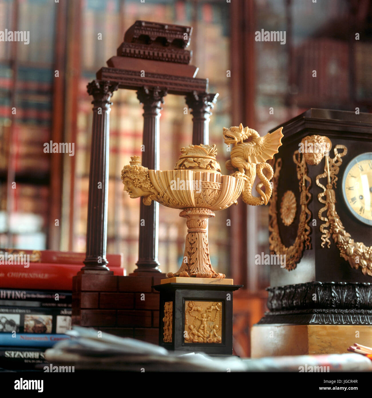 Classical style clock hi-res stock photography and images - Alamy