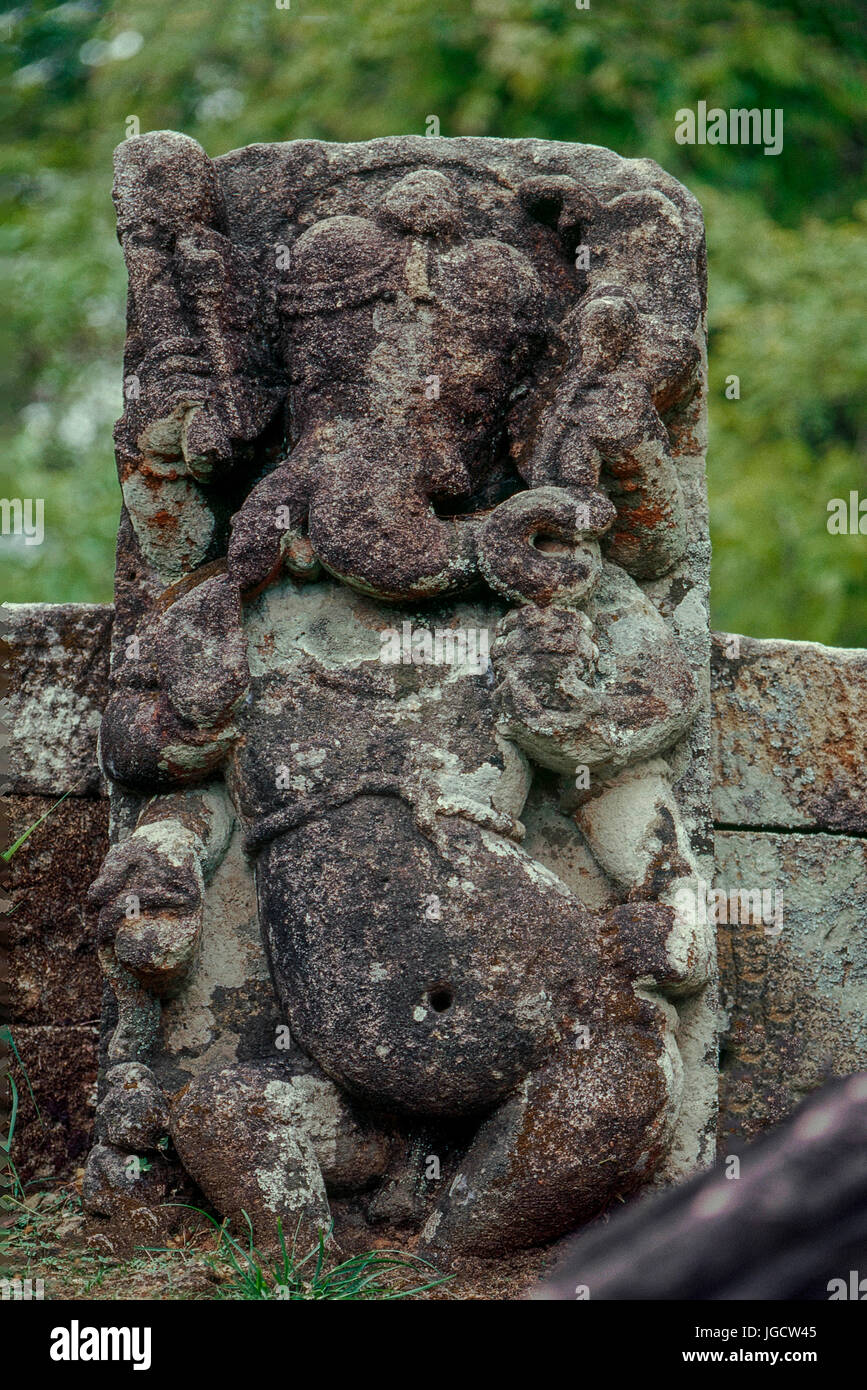 Ganesha statue, bandhavgarh fort, madhya pradesh, india, asia Stock ...