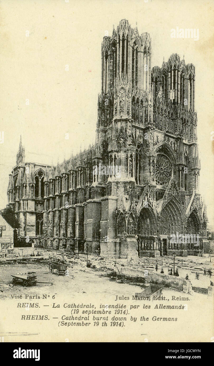 Reims cathedral 1914 hi-res stock photography and images - Alamy