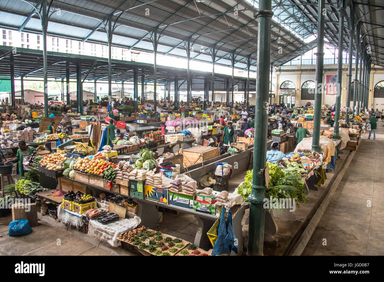 Mercado de Magoanine CMC, Maputo (+258 84 859 7175)