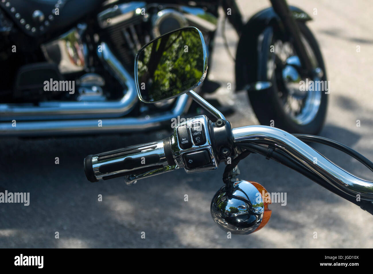 Chrome handlebars on bike hi-res stock photography and images - Alamy