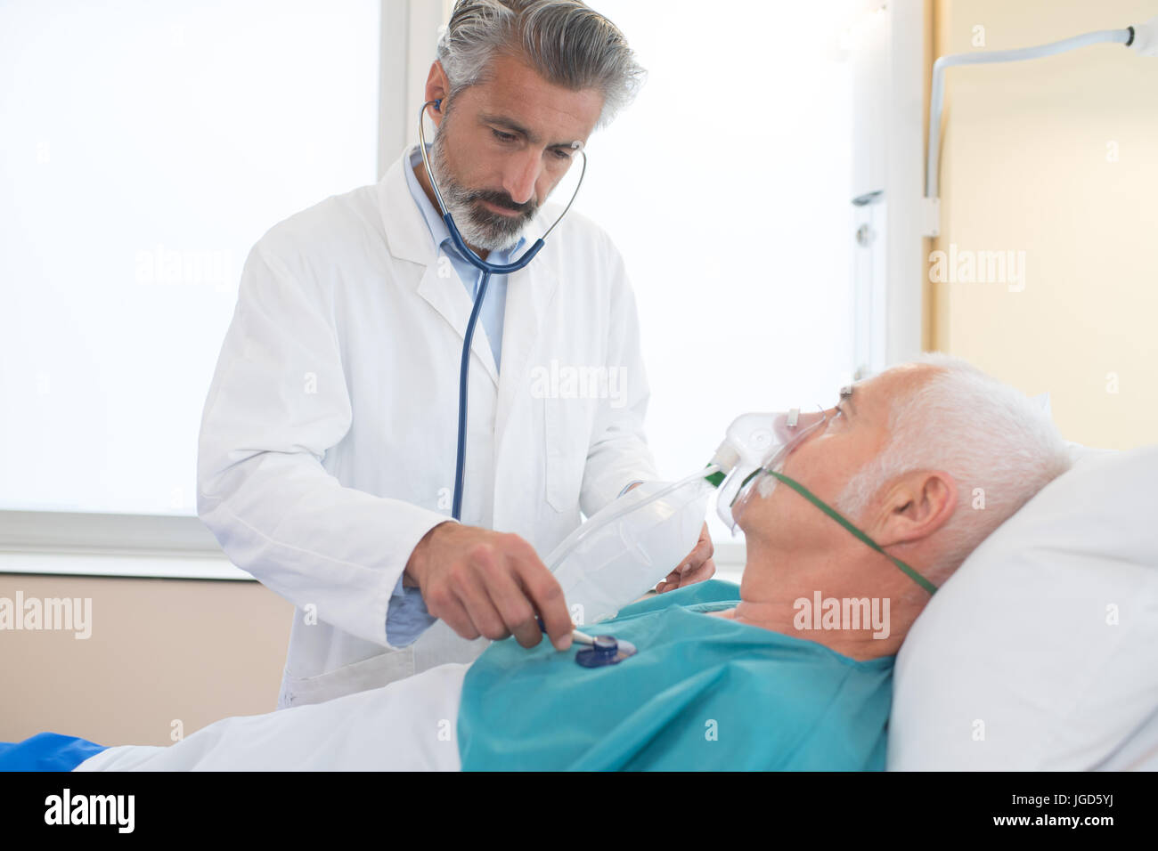 pulse measurement with stethoscope Stock Photo - Alamy
