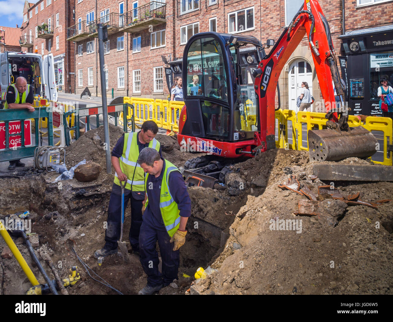 Replacing a gas pipe hi-res stock photography and images - Alamy
