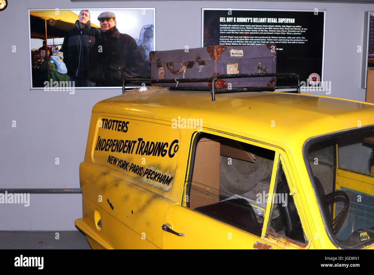 Only fools and horses yellow robin reliant hi-res stock photography and ...