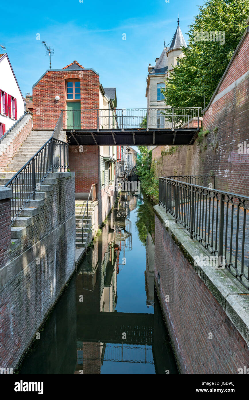 Amiens canal hi-res stock photography and images - Alamy