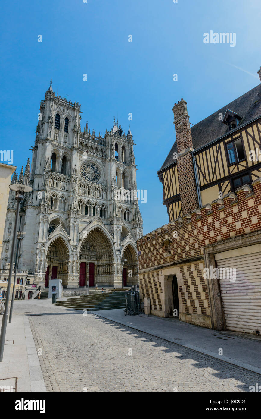 Construction site medieval cathedral hi-res stock photography and ...