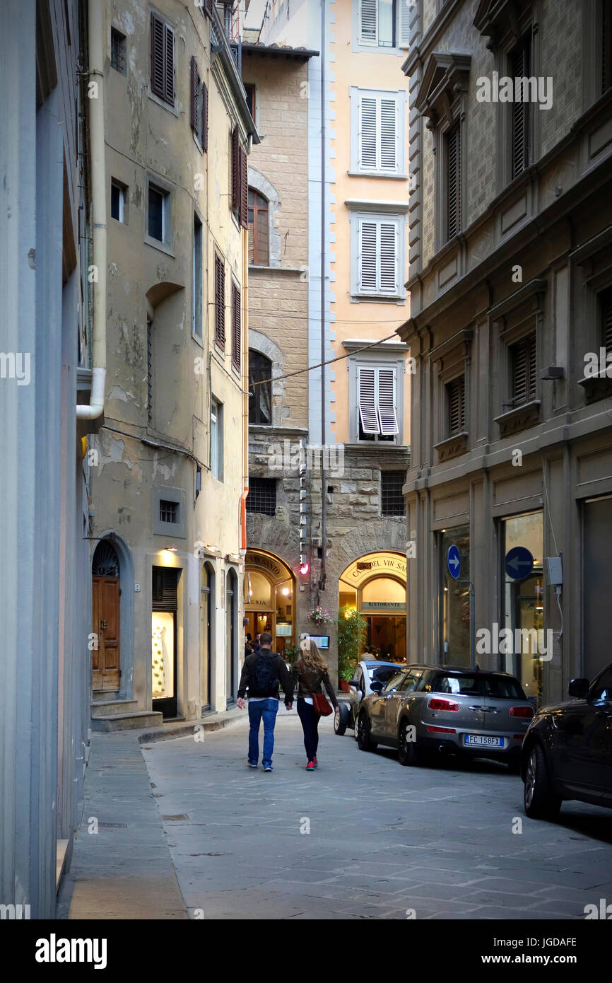 Couple people walking home together hi-res stock photography and images ...