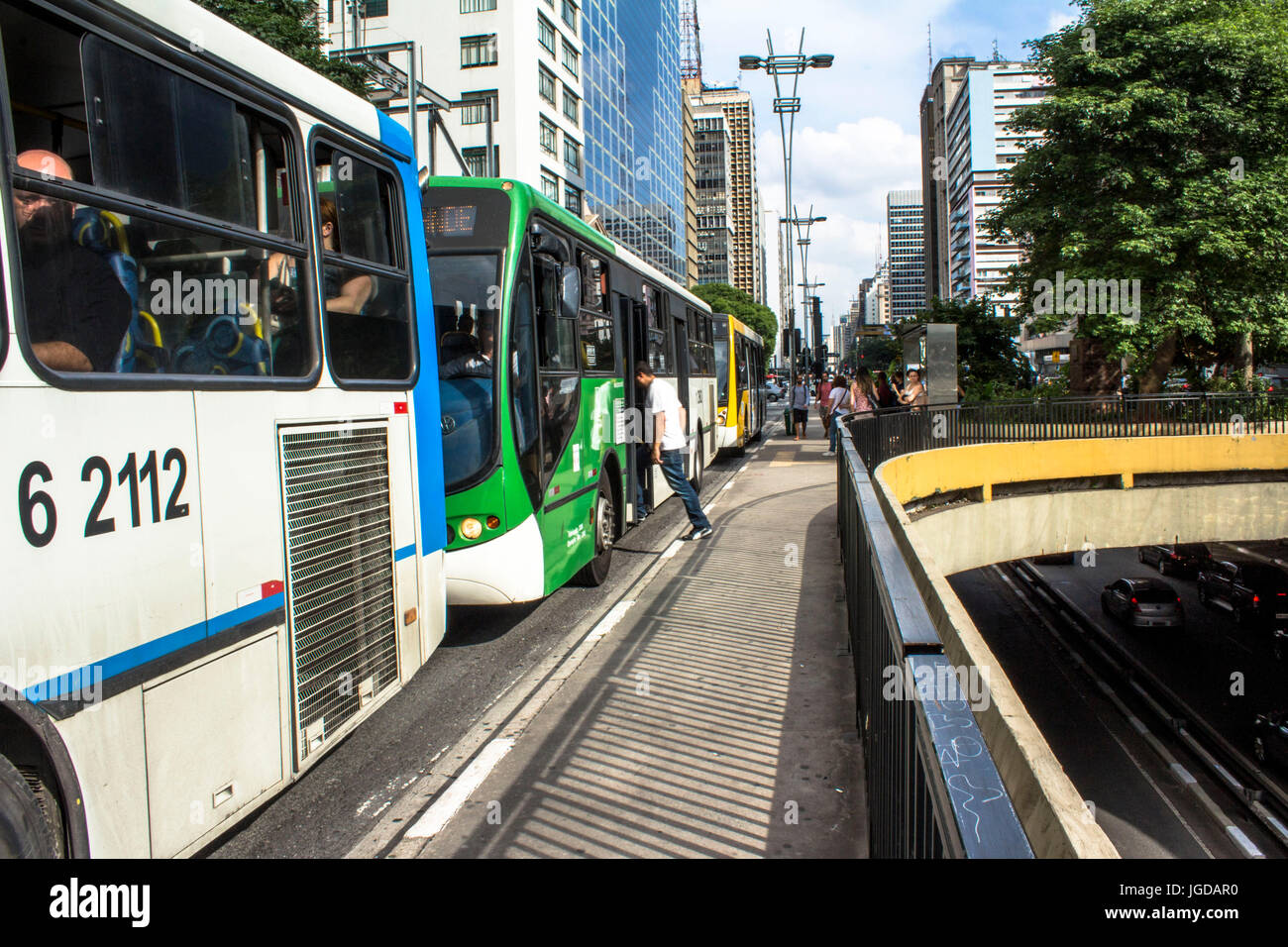 Bus stop paulista hi-res stock photography and images - Alamy