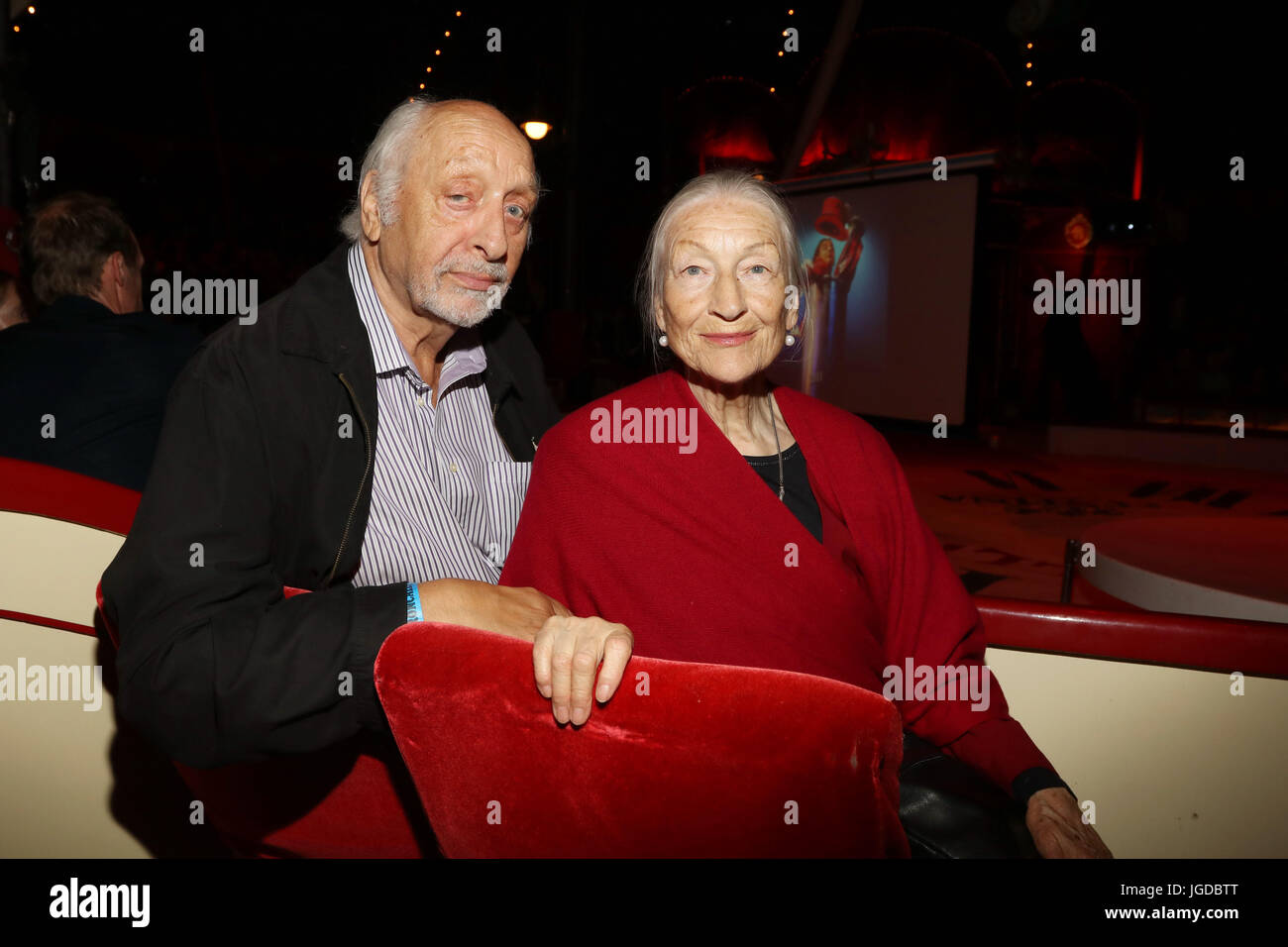 Roncalli Circus Premiere in Hamburg Featuring: Karl Dall & Elisabeth ...